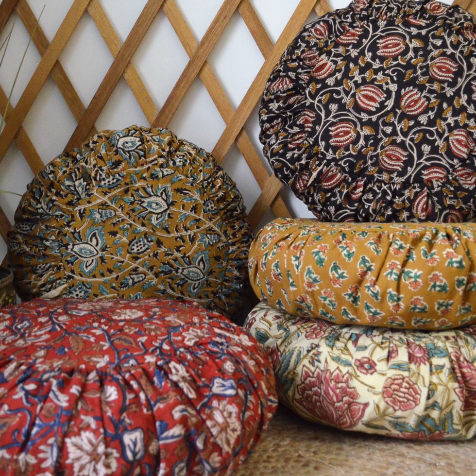 Coussins ronds artisanaux - Fabriqués à Montpellier, France - Maison ...