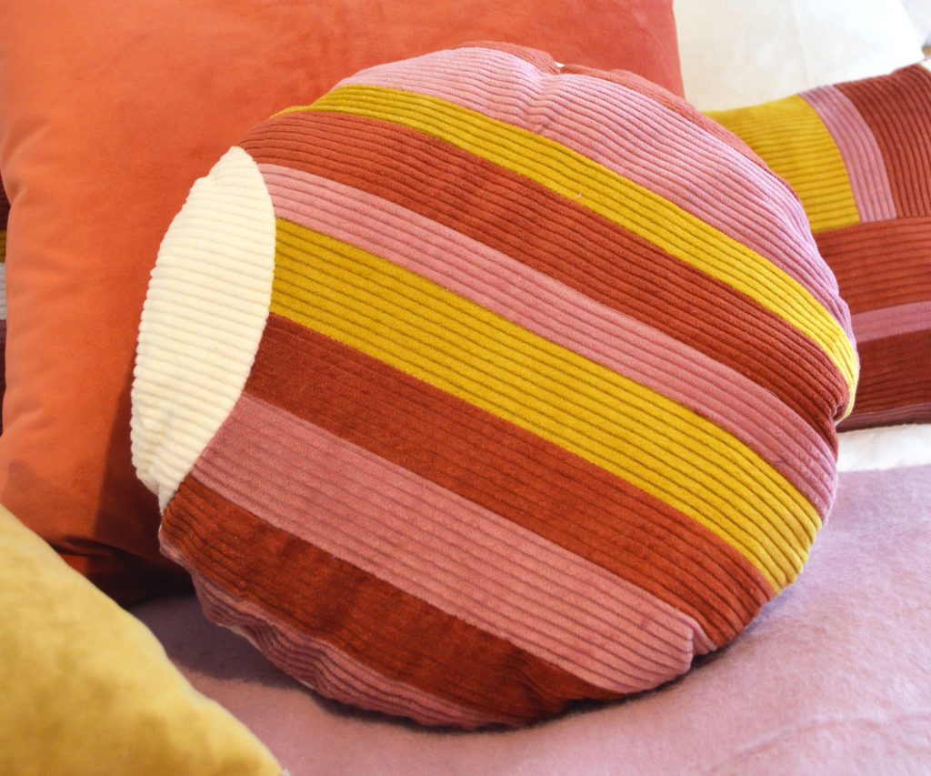 Coussin rond 40cm - FAIT MAIN en FRANCE - patchwork velours côtelé ...